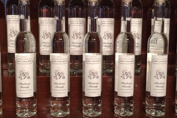 Doc Collier Moonshine offers unforgettable taste of Smokies - Best Read ...