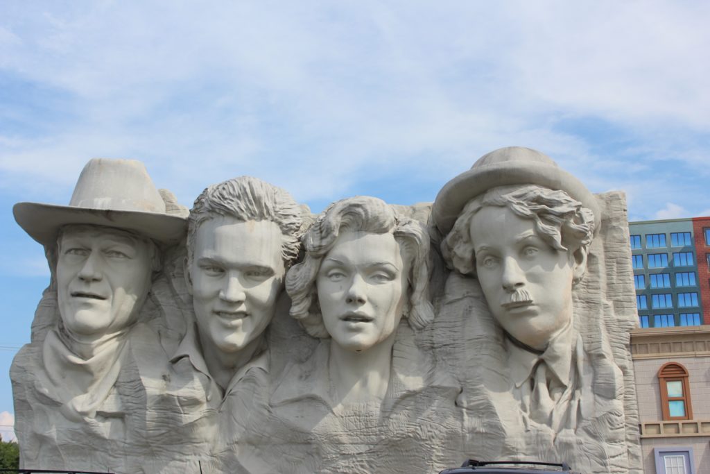 Hollywood Wax Museum - Best Read Guide Smoky Mountains